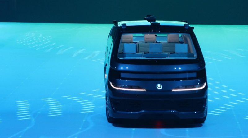 Navya dévoile Autonom Cab, un robot taxi autonome