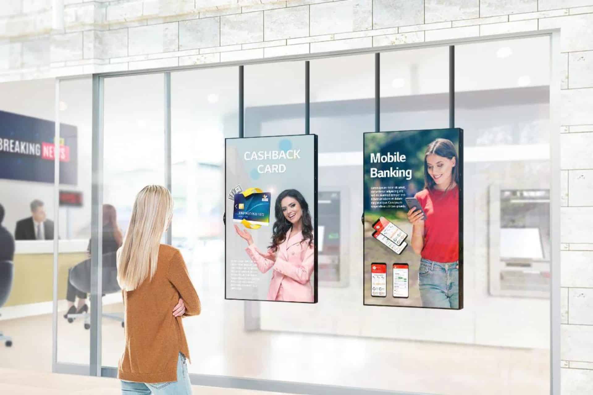 Comment choisir un écran vitrine pour son magasin